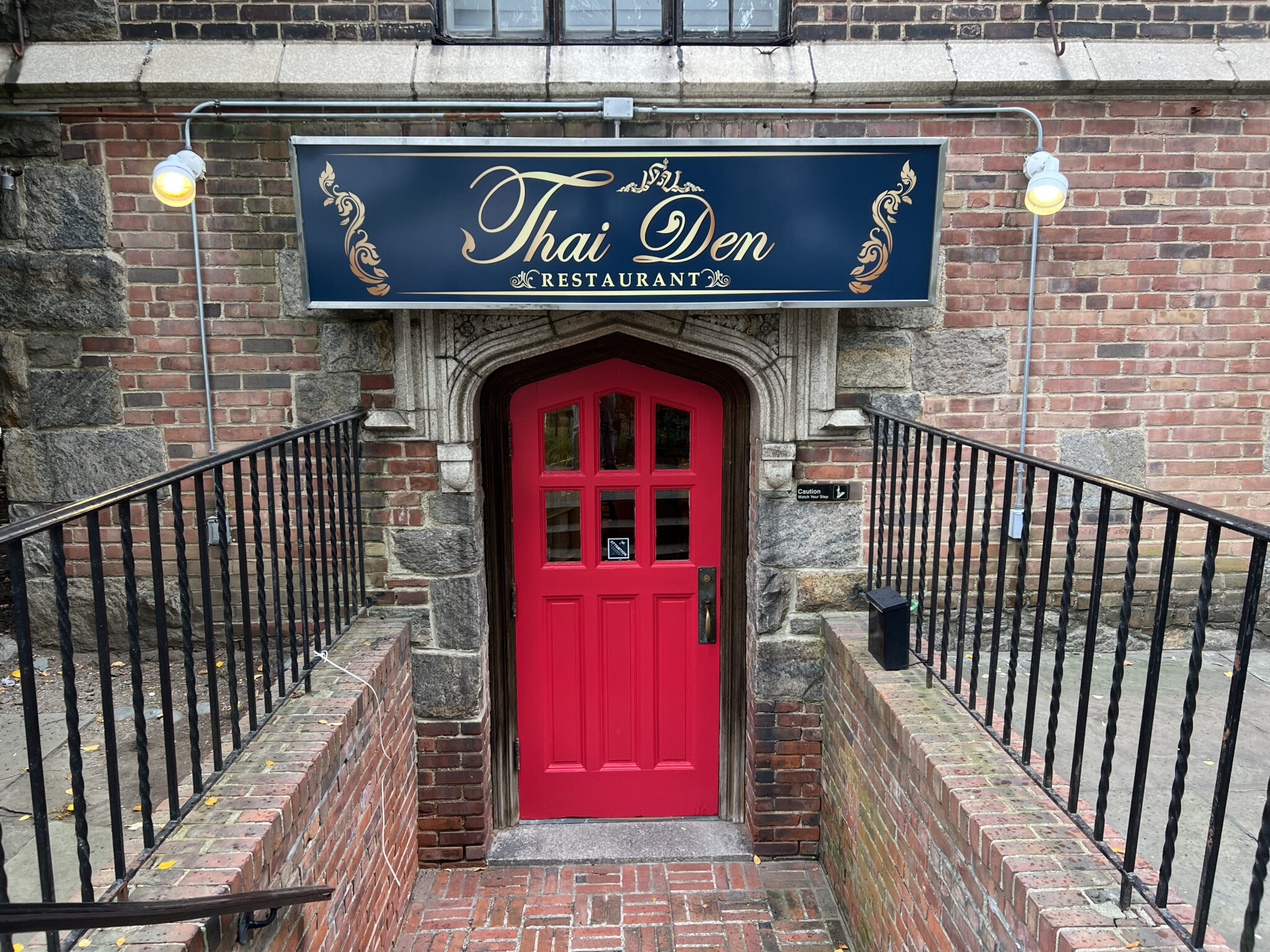 Authentic Thai Cuisines of New York - Thai Den Restaurant