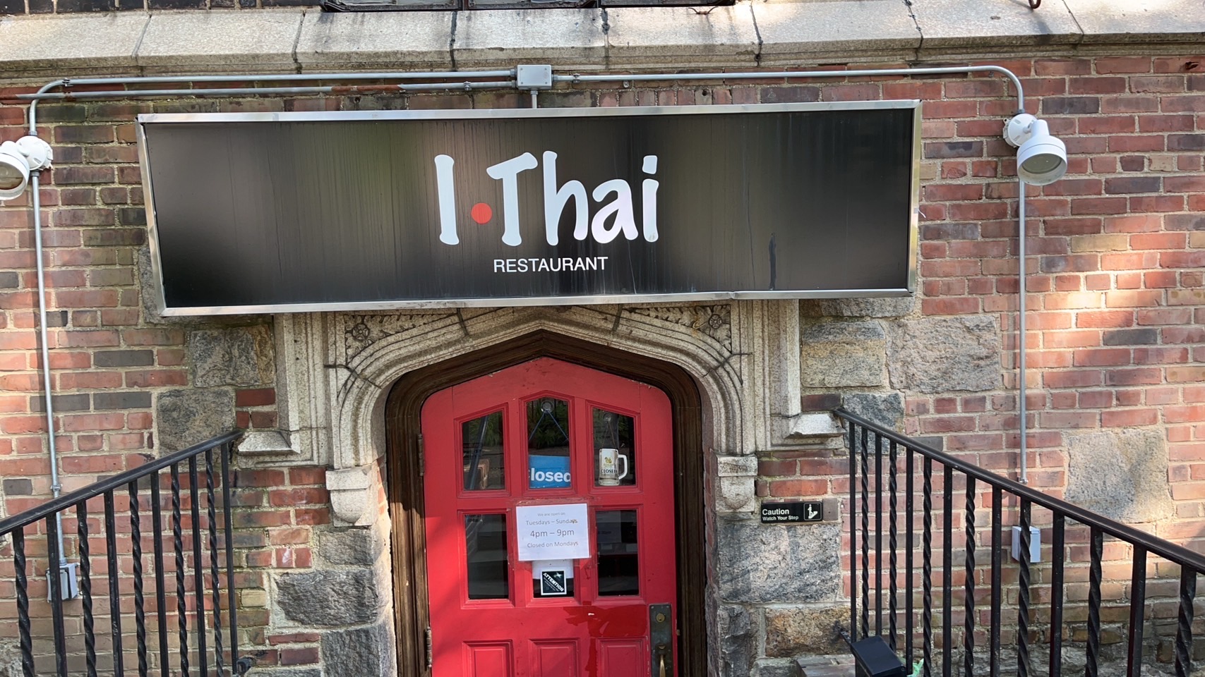 Authentic Thai Cuisines of New York - Thai Den Restaurant